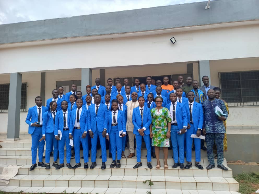 Cérémonie de prestation de serment des nouveaux infirmiers* diplômés de ...